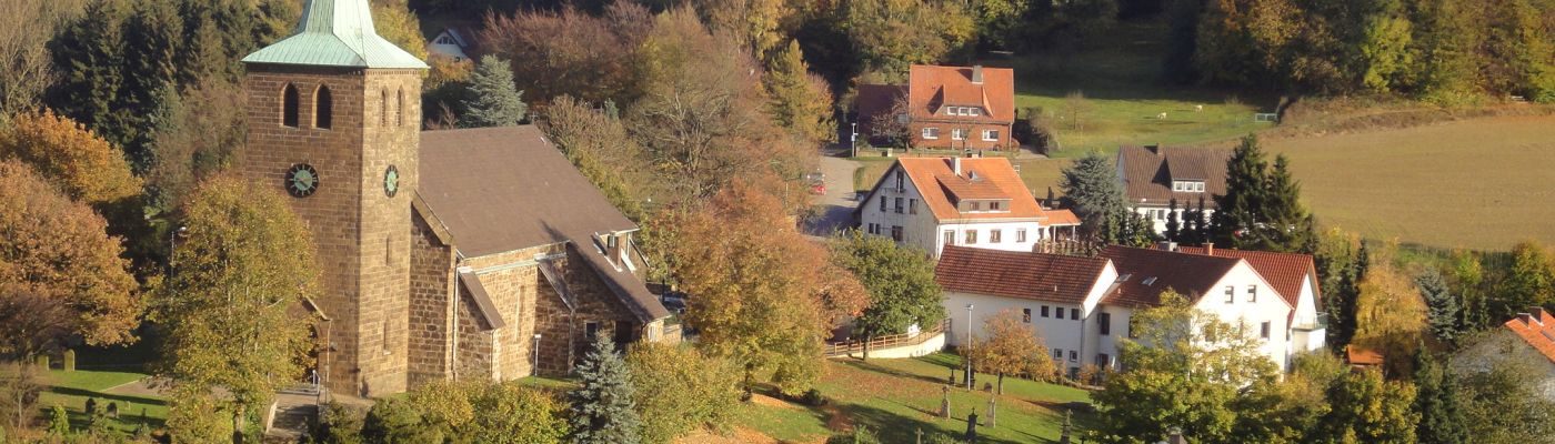 cropped-Kirche-im-Herbst-1400-x-400.jpg – Ev.-Luth. Kirchengemeinde ...